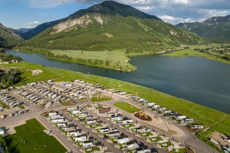 Pull Through & Back In RV Sites - Jackson Hole RV Park & Campground