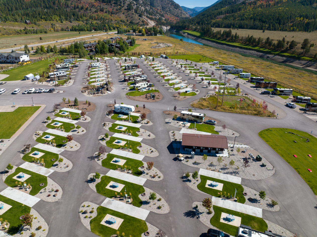 AVR DELUXE BACK-IN GRAVEL - Alpine Valley RV Resort